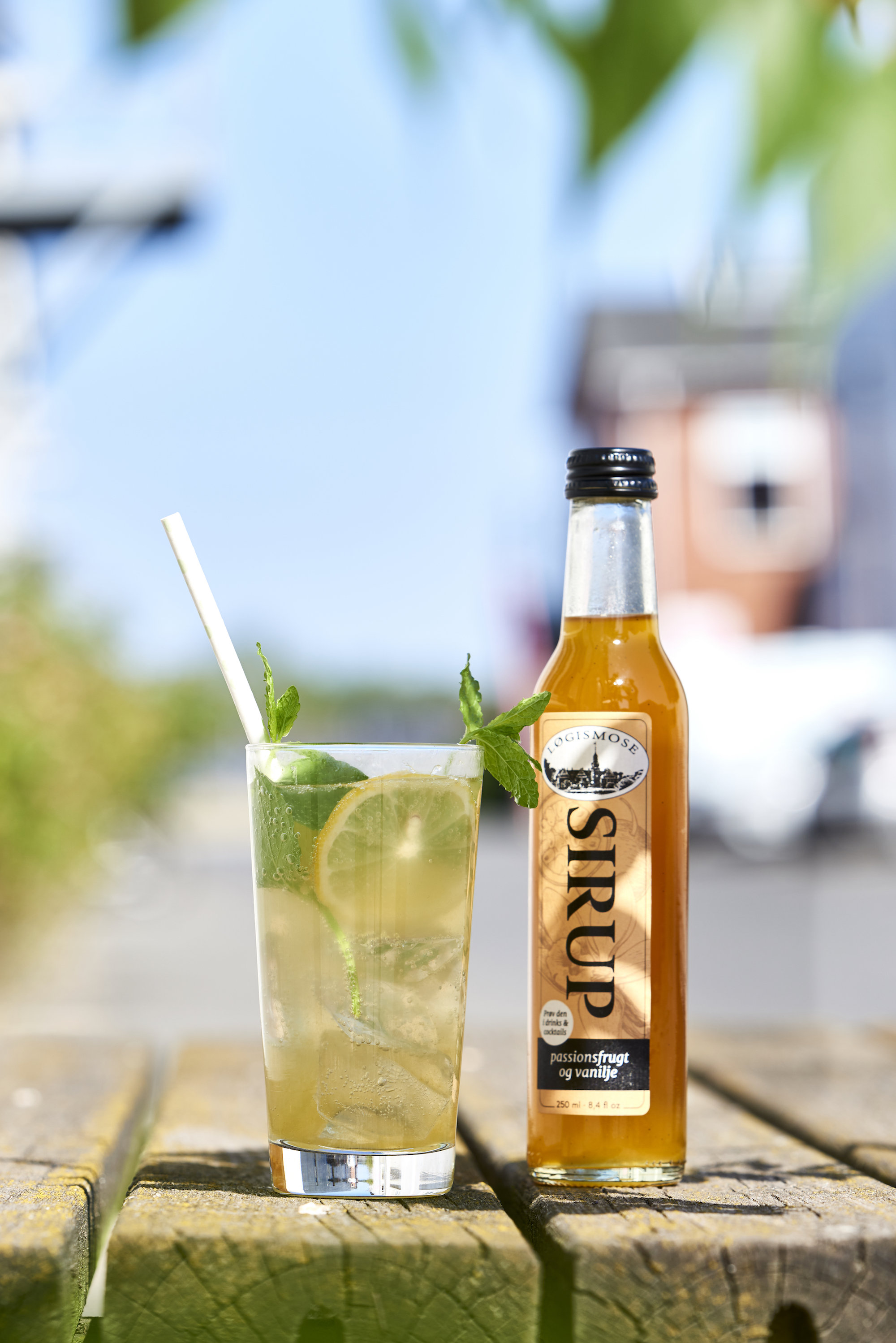 Opskrift på Tom Collins med passionsfrugt og vanilje | Løgismose.dk