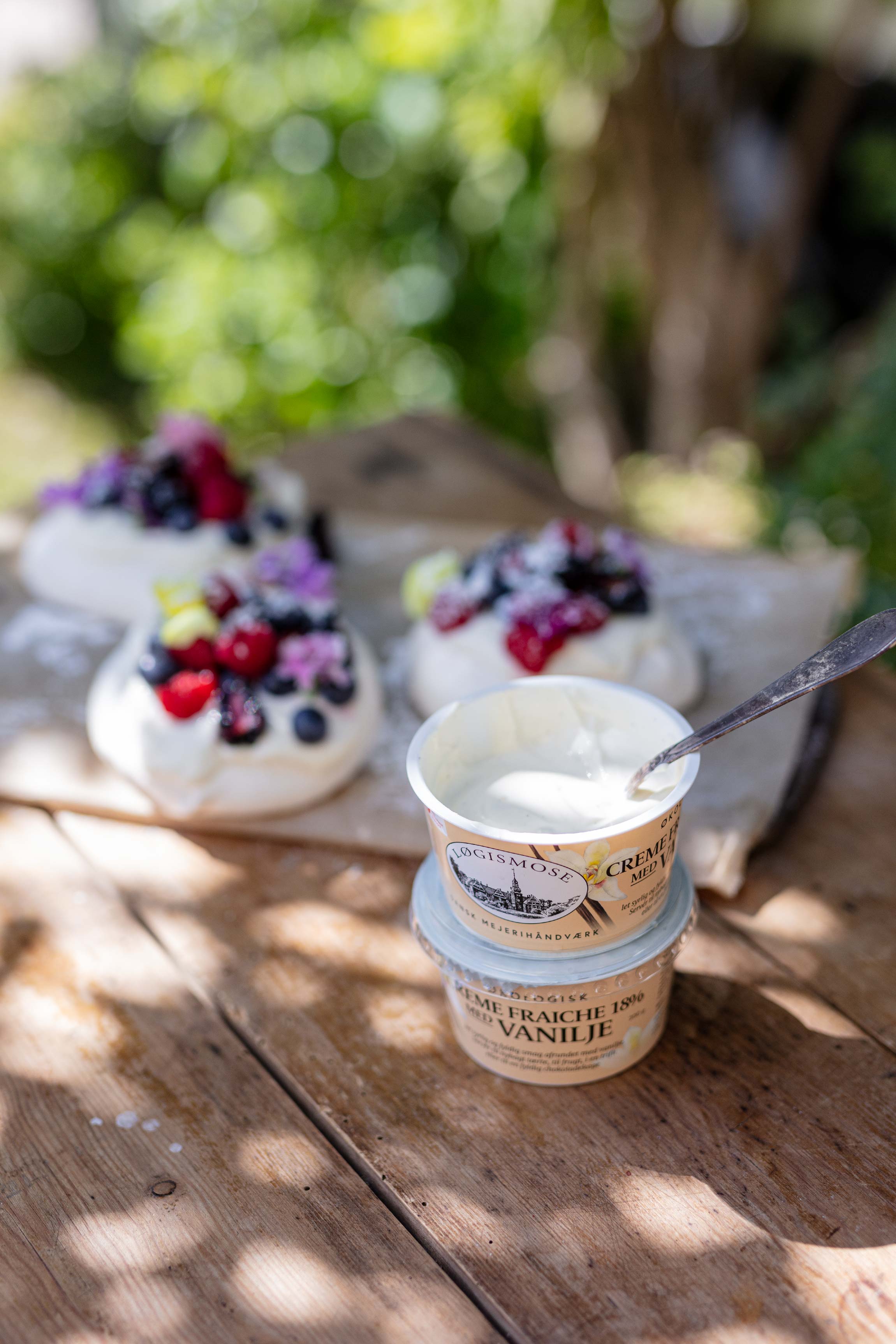 Løgismose | Creme fraiche 18% med vanilje